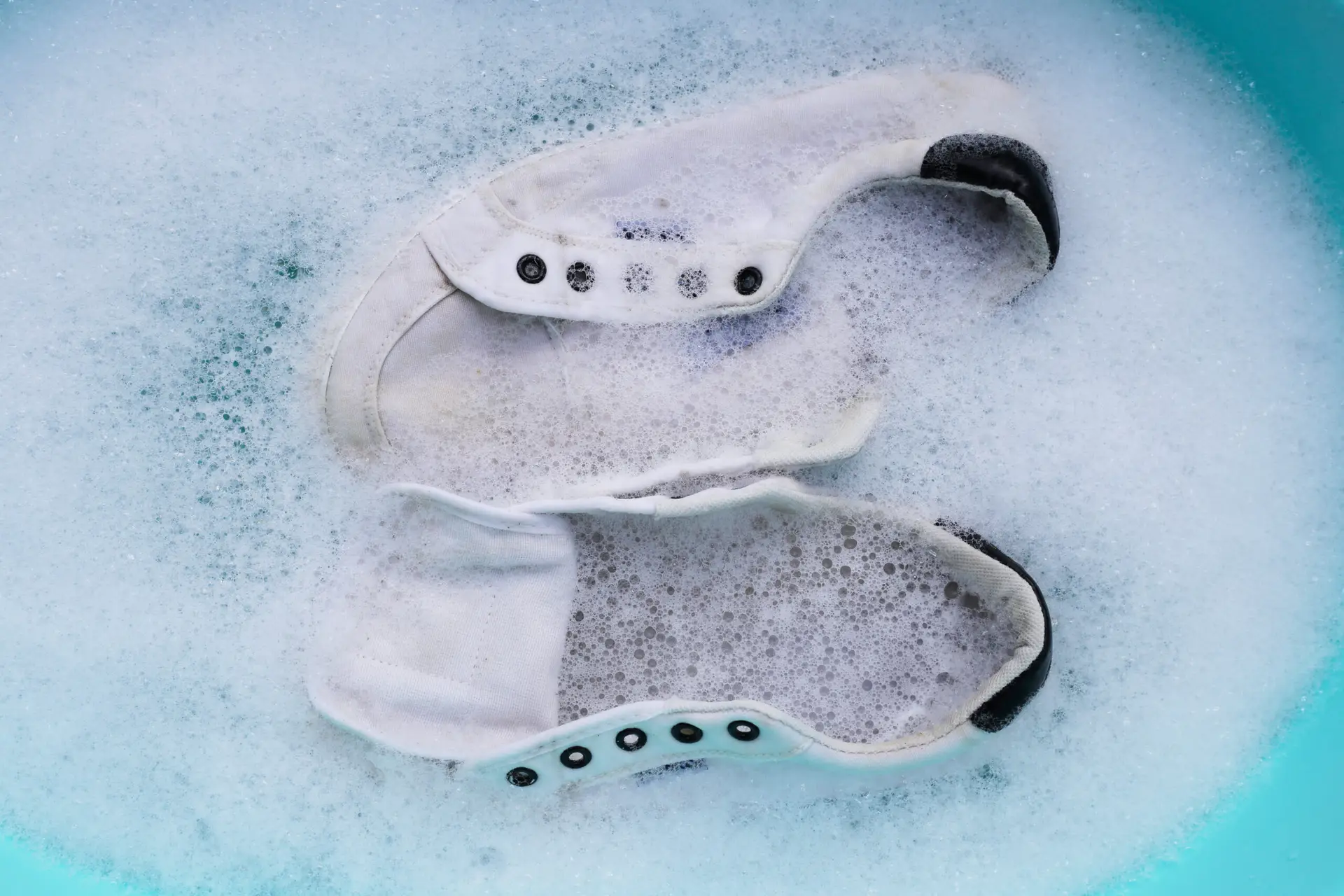 Best Shoe Dry Cleaning Near Me: Fast & Easy Home Delivery